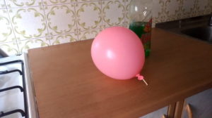 5 odličnih eksperimenata s balonima - STEM Mali Istraživači